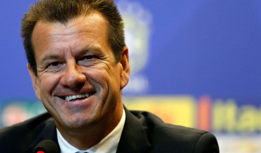 Com Dunga, Brasil sobe no ranking da Fifa | Brasil 247