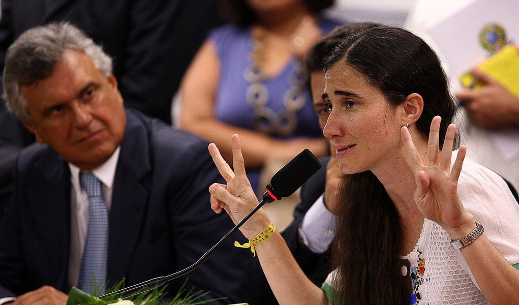 Yaoni Sánchez defende fim do embargo dos EUA a Cuba | Brasil 247