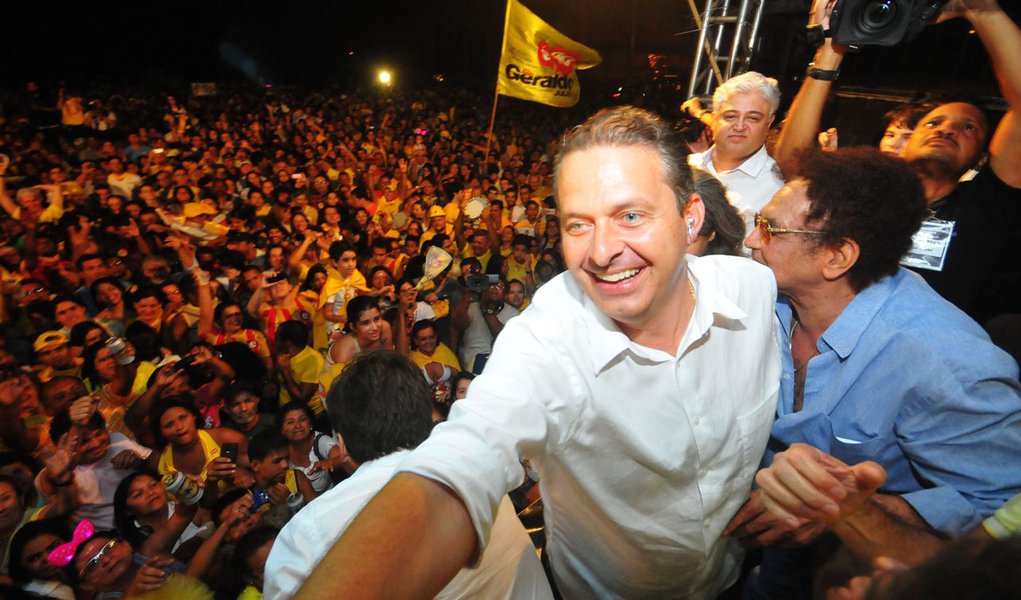 Eduardo Campos começa a taxiar para voos maiores | Brasil 247