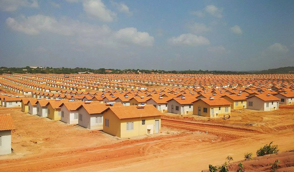 Governo cria nova faixa do MCMV e anuncia contratação de 400 mil ...