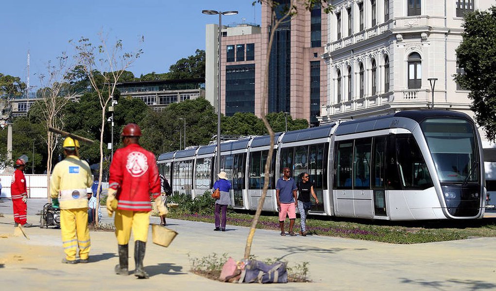 Prefeitura do Rio adia inauguração do VLT | Brasil 247