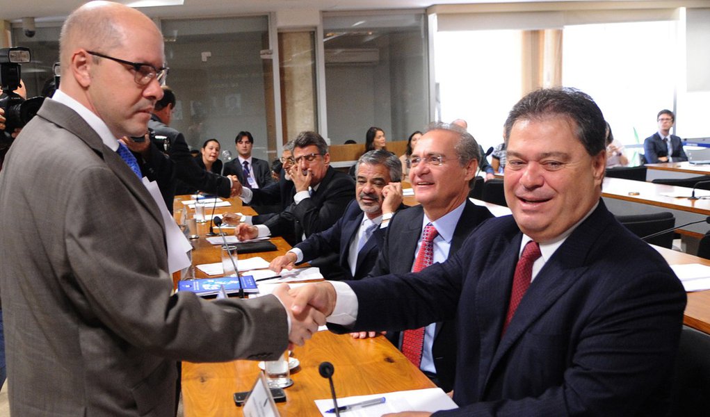 No Senado, é hora de dar o troco a Demóstenes | Brasil 247