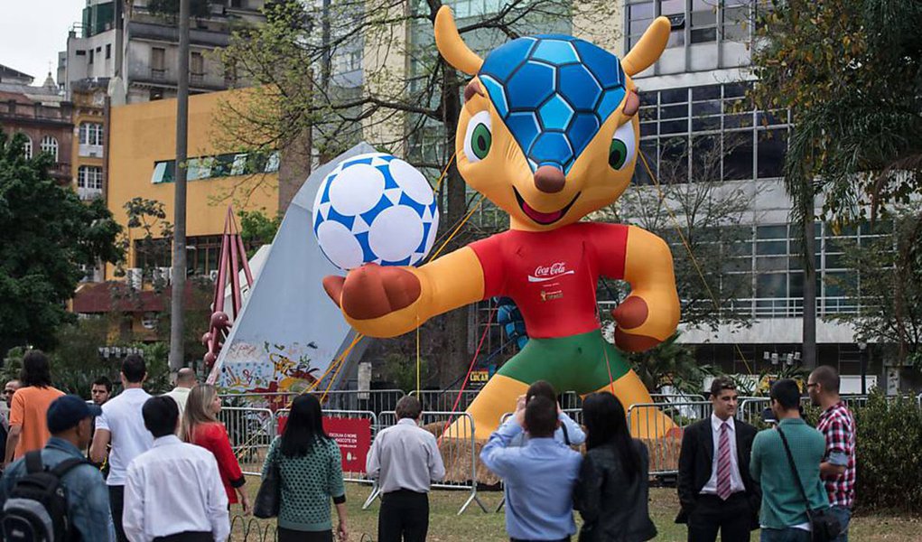 Mascote da Copa-2014 ganha o nome "Fuleco" | Brasil 247