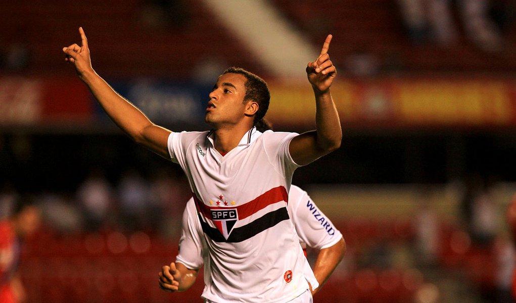 Lucas diz que teve esforço recompensado com a vitória | Brasil 247