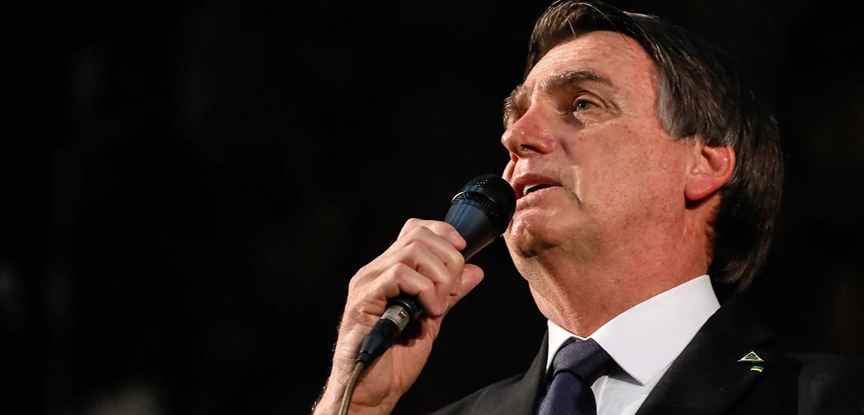 Bolsonaro abandona “critério técnico”, demite presidente da Embrapa e ...