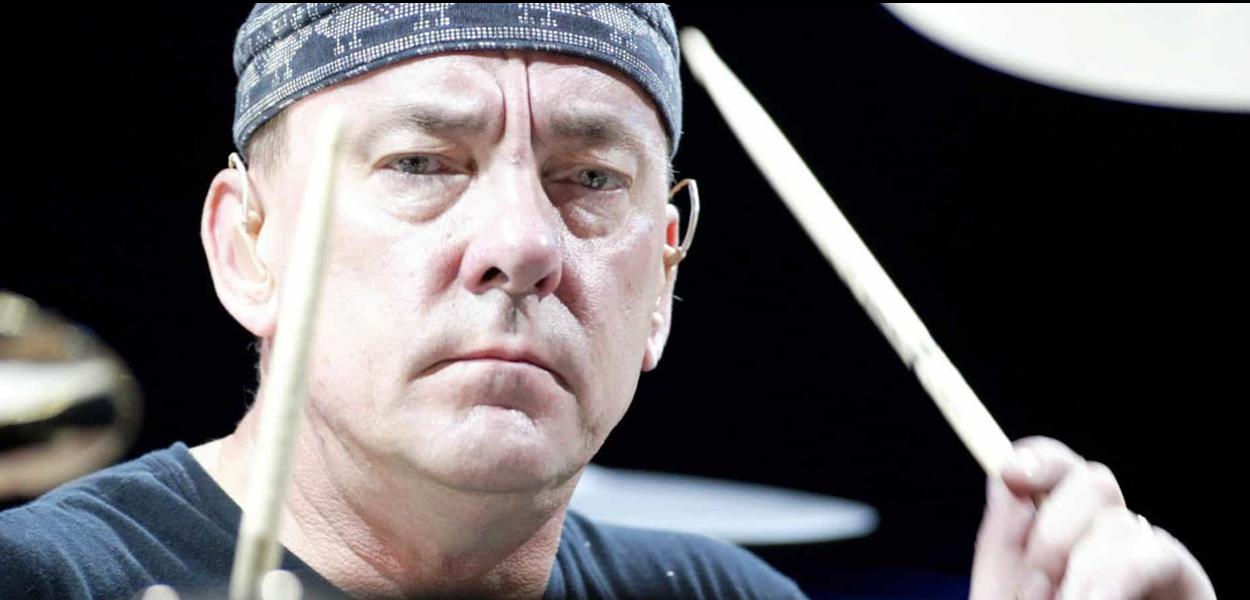 Neil Peart, um dos maiores bateristas do rock, morre aos 67 anos ...