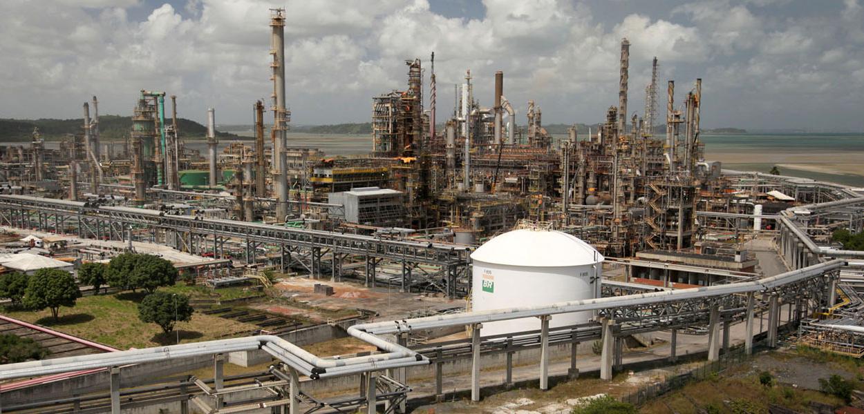 Petrobras conclui etapa para recomprar refinaria de Mataripe | Brasil 247