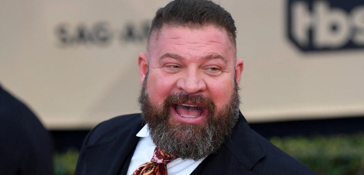 Vilão em 'Orange Is the New Black', ator Brad William Henke morre aos ...