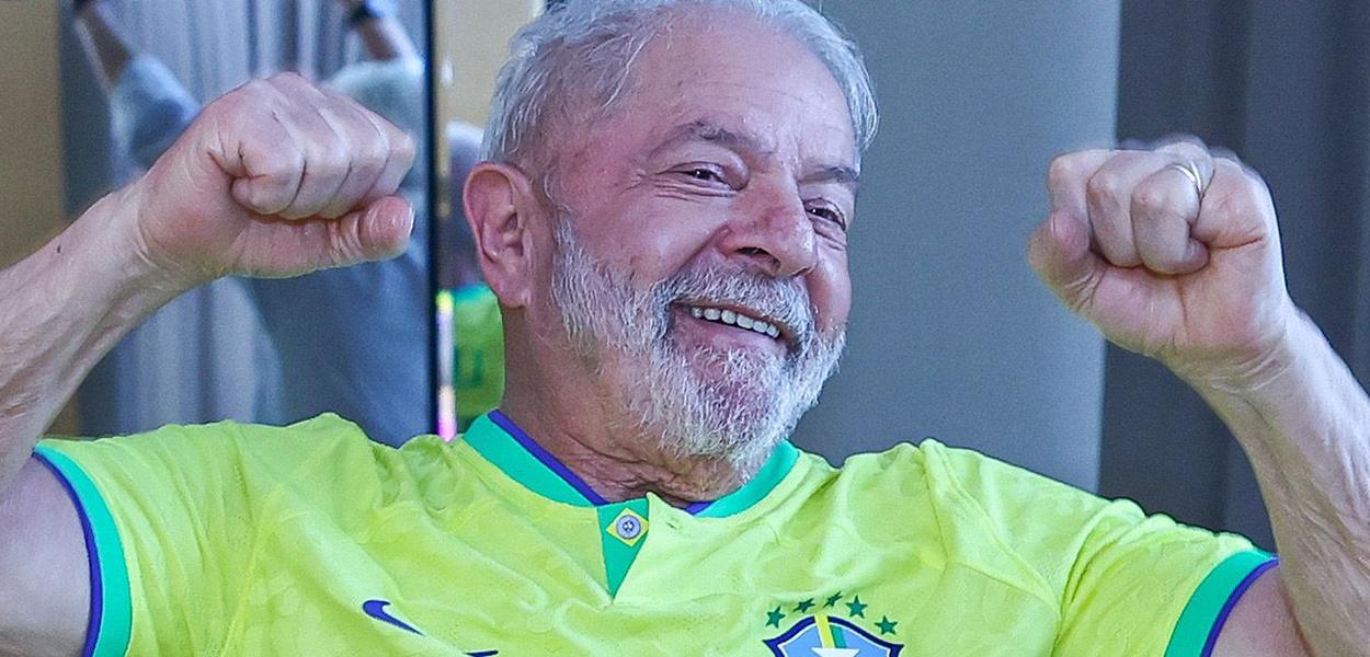 Lula celebra goleada e classificação do Brasil: "rumo ao hexa" | Brasil 247