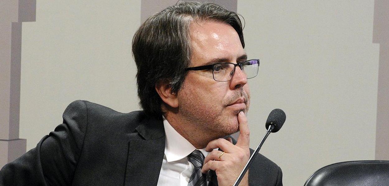 “A idiossubjetivação é uma ferramenta usada pelo neoliberalismo para ...