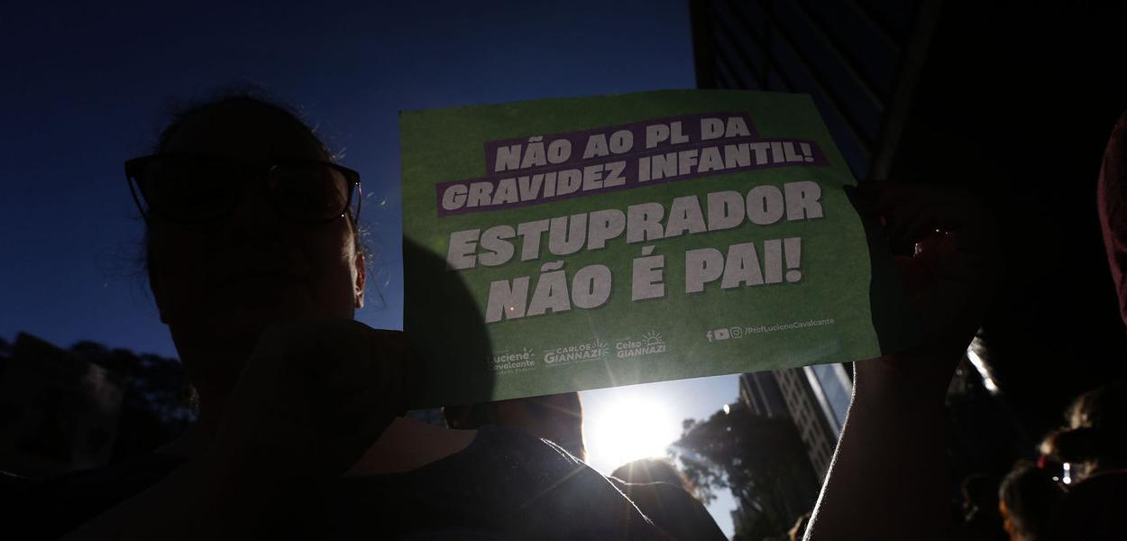 Senado pauta projeto que dificulta aborto legal em menores vítimas de ...