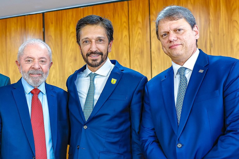 Ao lado de Tarcisio e Nunes, Lula anuncia R$ 10,6 bilhões para São ...