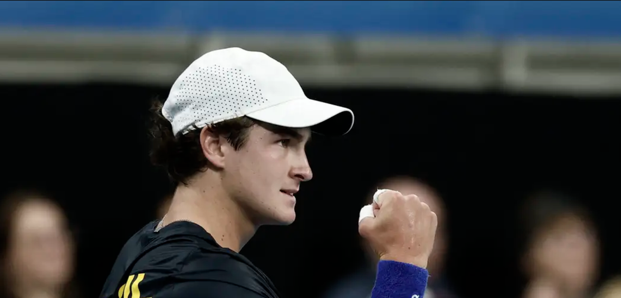 João Fonseca vence Struff e avança às quartas de final em Phoenix ...