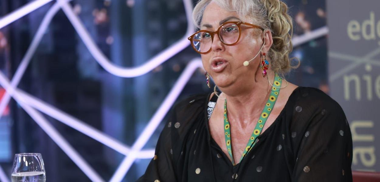 Sara York é eleita para a Academia de Letras do Rio de Janeiro e passa ...